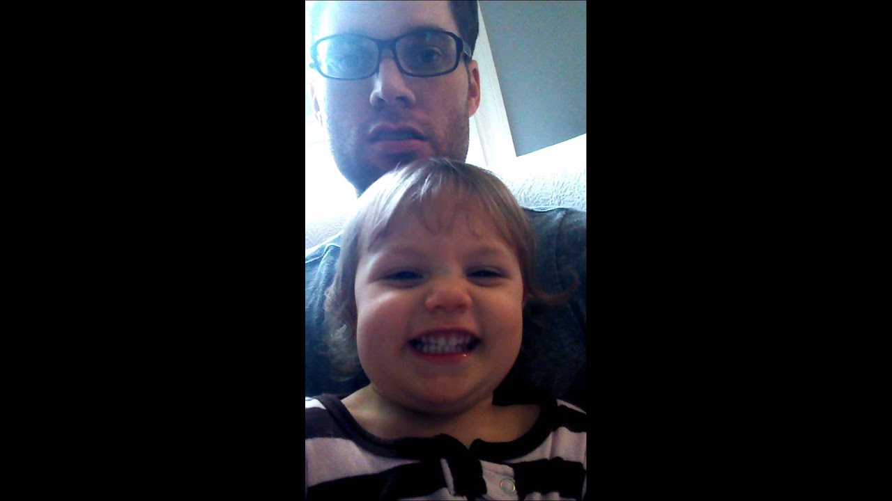 Alice singing 22 months - YouTube