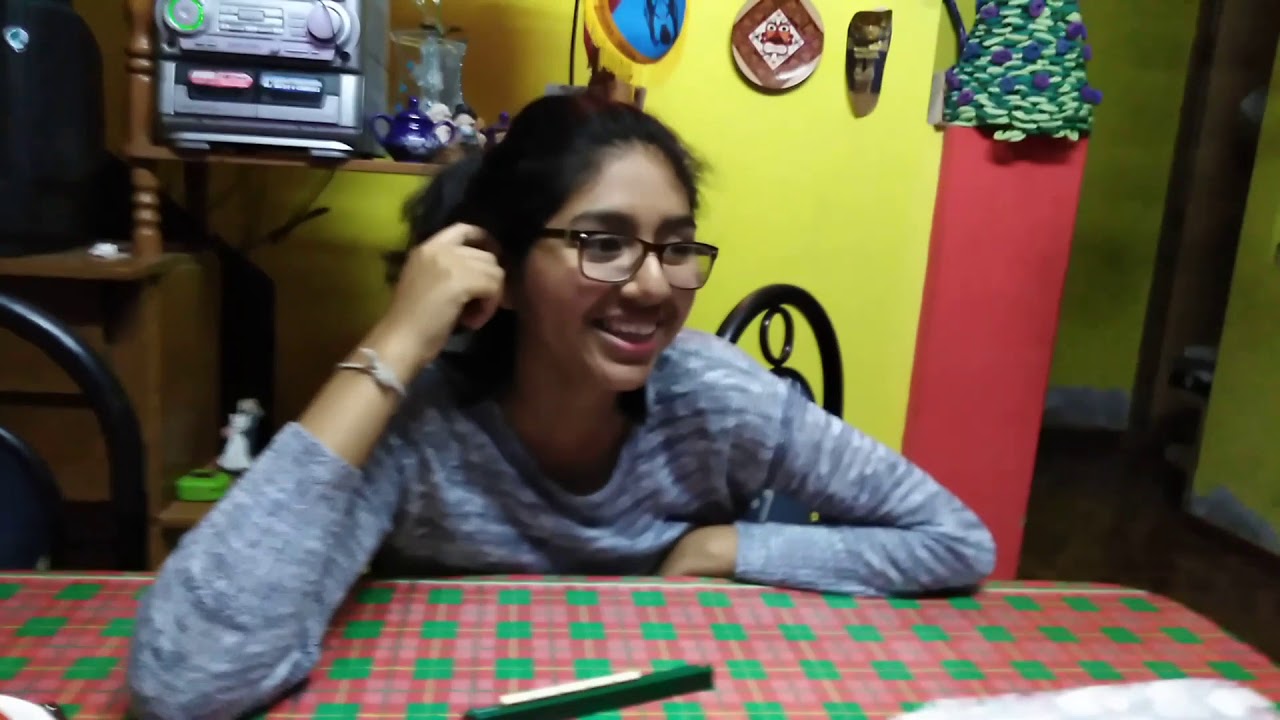 Jugando Scrable - YouTube