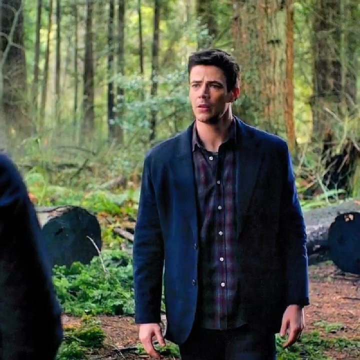 Barry Allen dies #theflash #arrow #barryallen #oliverqueen #shorts ...