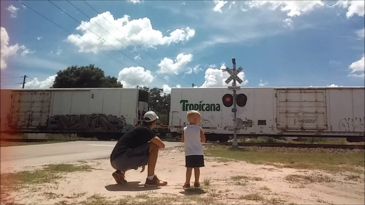 CSX K929 & L742--Sand Loads to Miami & Tropicana Juice Train - YouTube