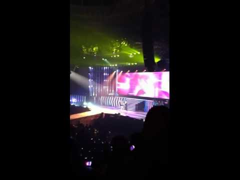 110601 Sooyoung Sway (solo) @1st Japan Tour (Osaka)