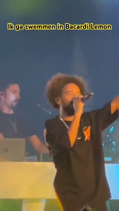 Ik ga zwemmen in Bacardi Lemon - YouTube