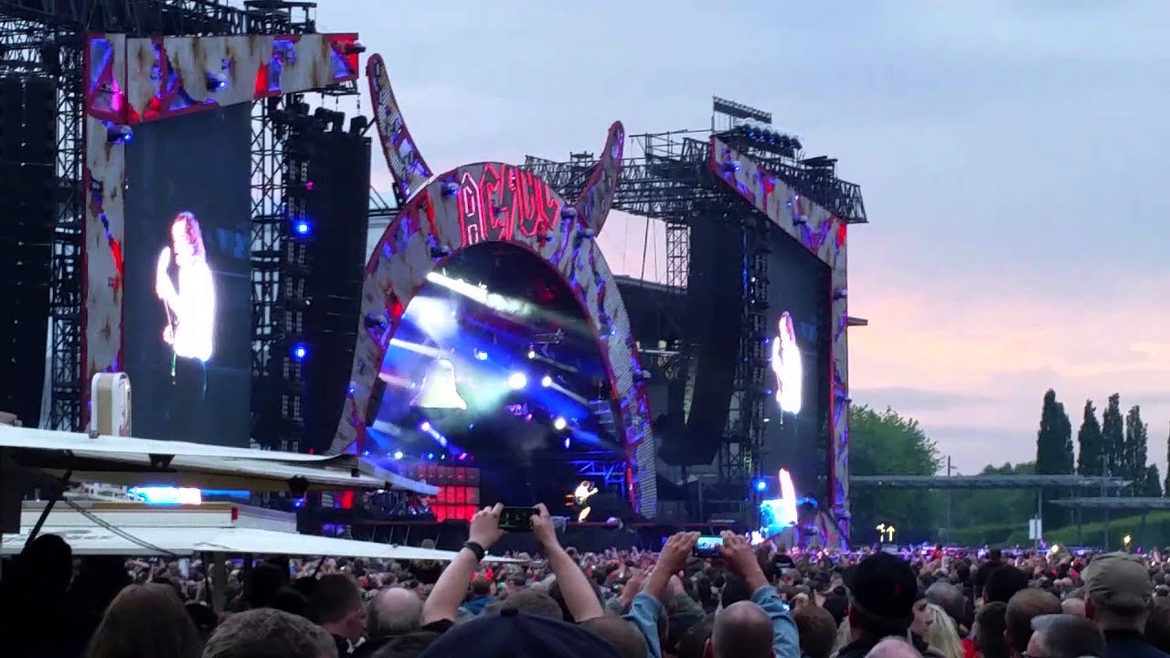 ACDC Hells Bells Hannover 21062015 - YouTube
