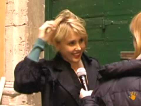 Allinfo intervista Lara Martelli - servizio di Laura Muzzi - YouTube