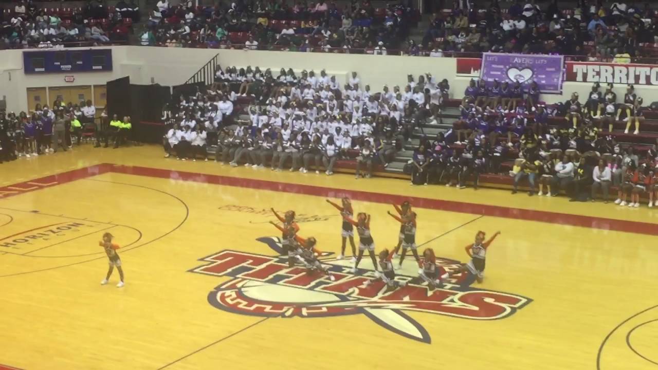 Motor City Bears C Team Cheer 2016 3rd Place Winners - YouTube
