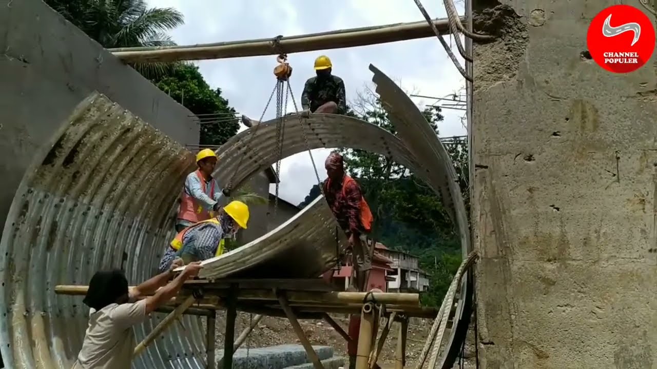 Teknik Jitu Instal Jembatan Aramco - YouTube