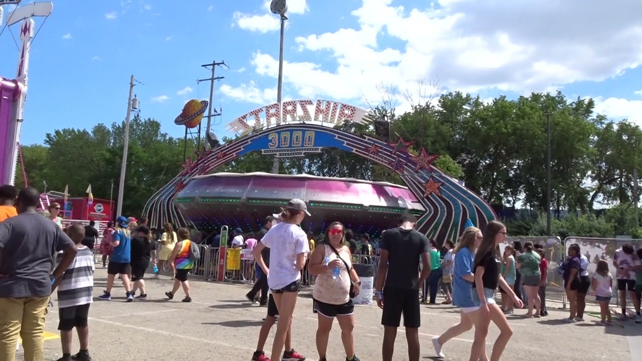 🎠🛸Starship 3000 at the 2021 Wisconsin State Fair Spin City Midway - YouTube