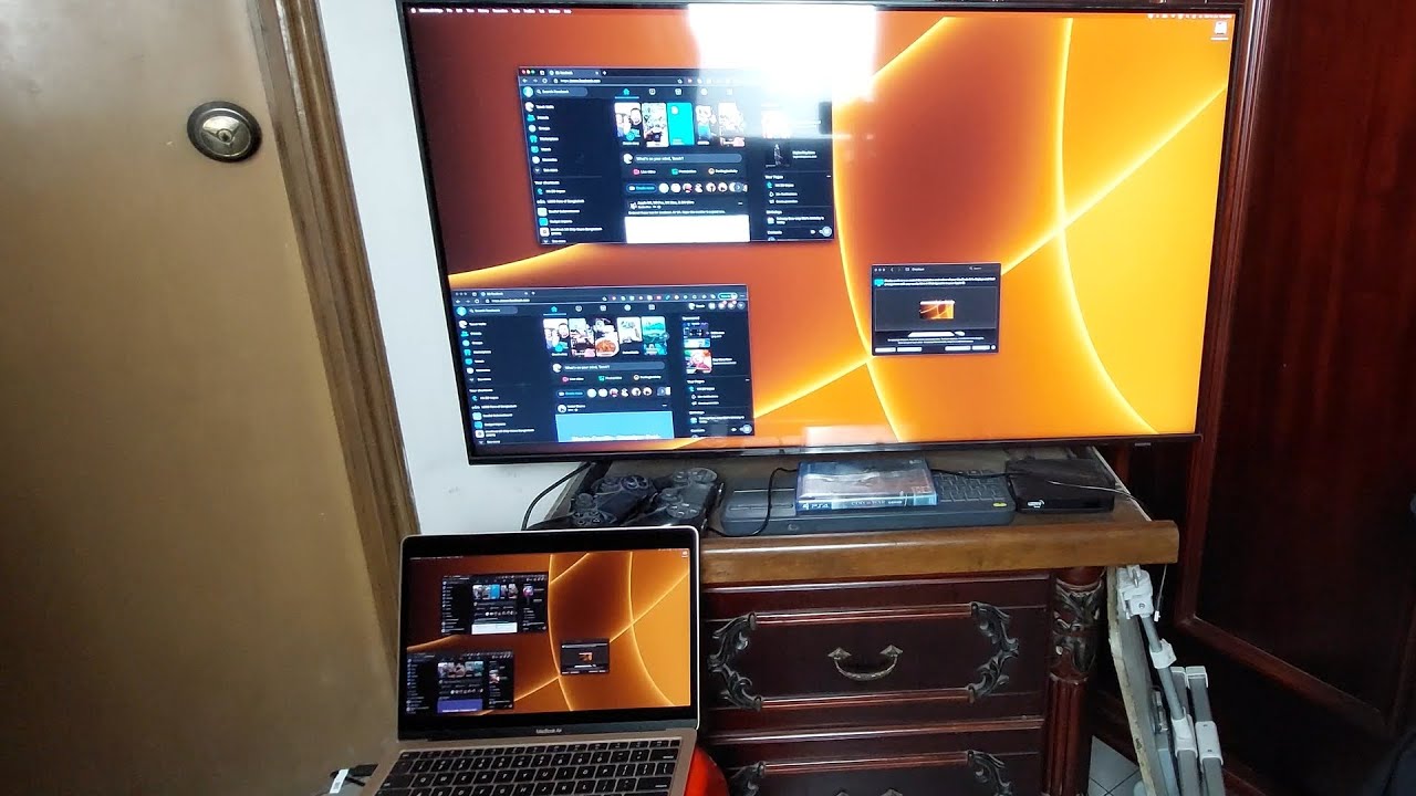 Macbook Dual display settings - YouTube