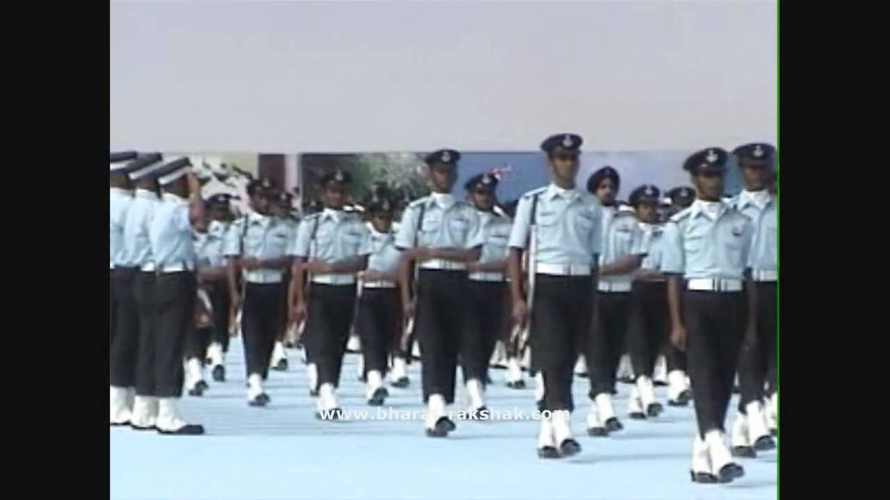 Indian Air Force Auld Lang Syne - the First Salute - YouTube