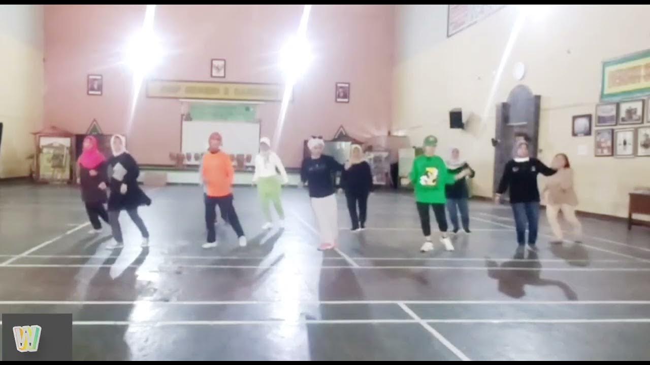 Island Moon || 32C/2W - Improver || Alison Johnstone (AUS) & Claire Cherry (AUS) - Okt 2022 ...