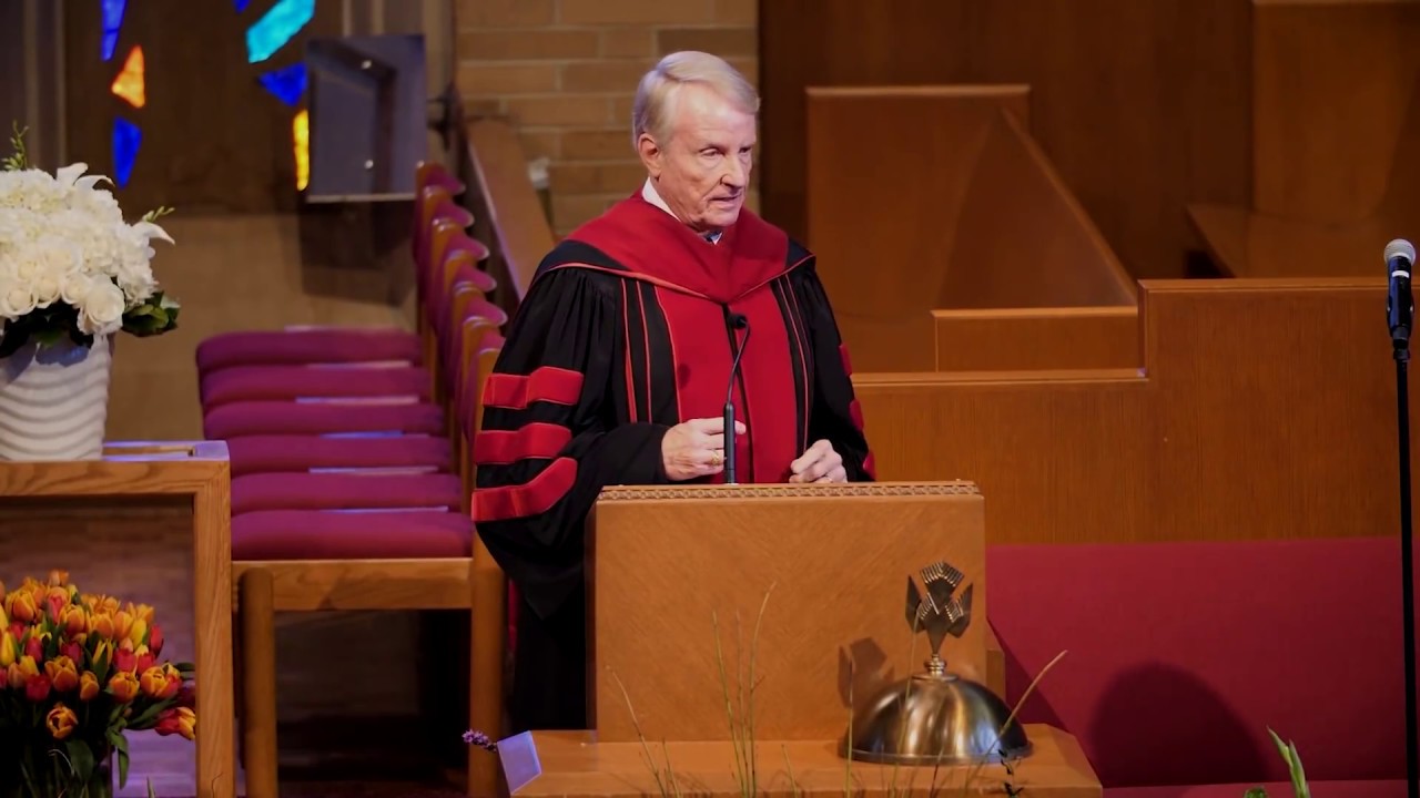 George W. Bush, family, speak at Rich DeVos funeral - YouTube