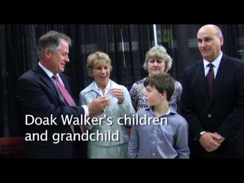 HPHS alumnus Doak Walker honored as Hometown Hall of Famer - YouTube