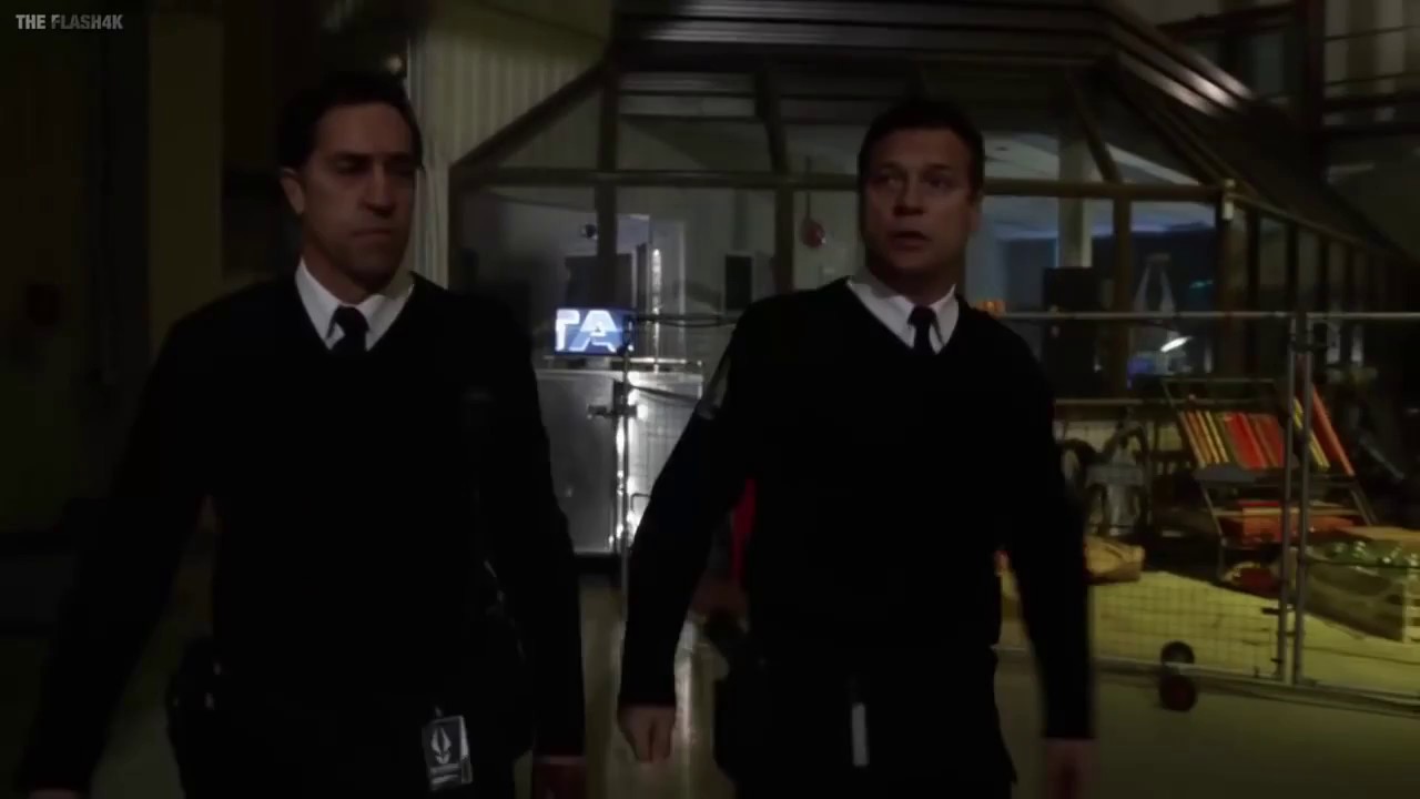 The Flash 3x18 Opening Scene Abra Kadabra Attacks - YouTube