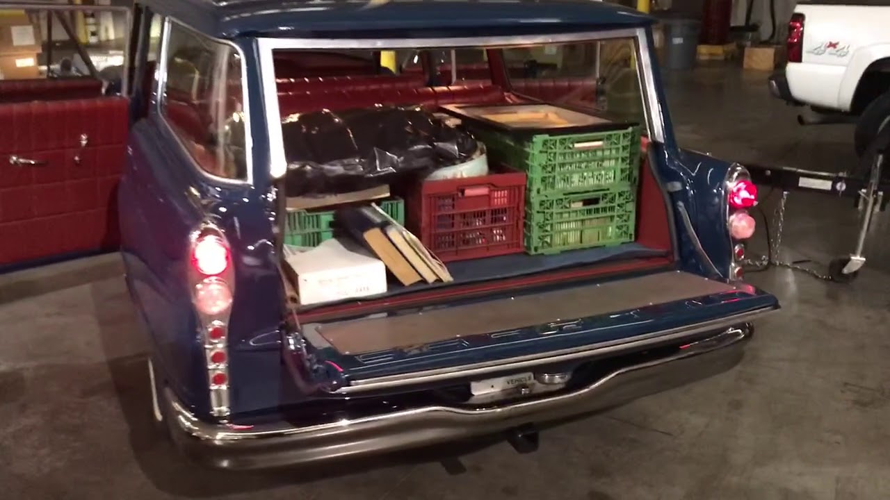 1965 Checker A12W Walk Around with Interior Views - YouTube