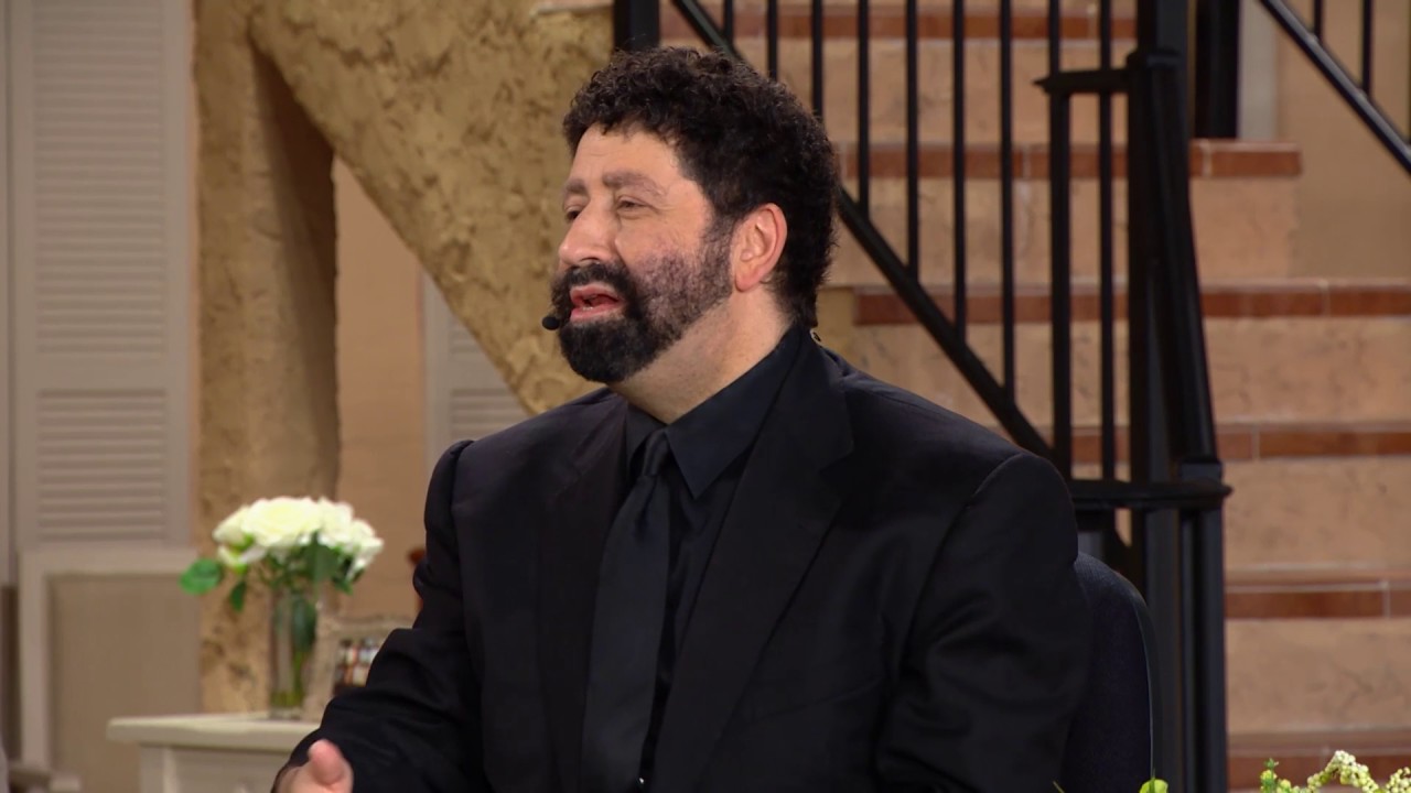 Believers on the Defensive - Rabbi Jonathan Cahn - YouTube