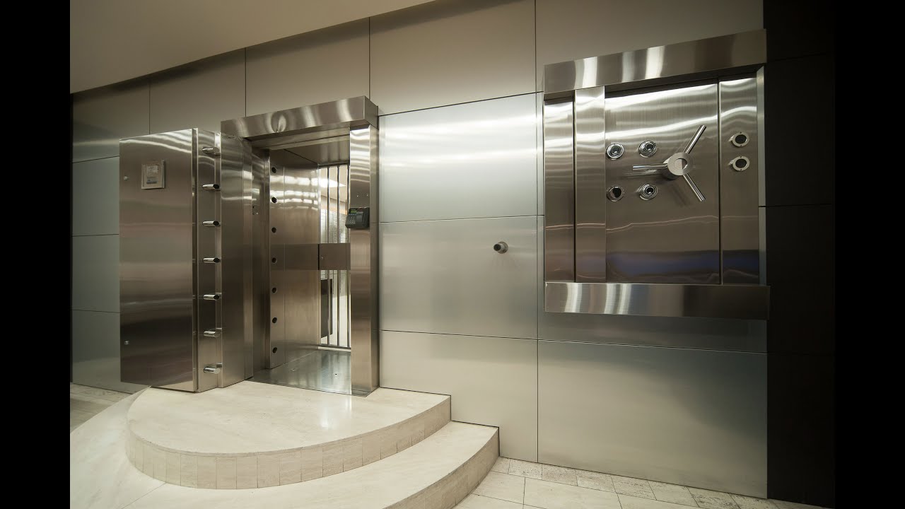 IBV International Vaults Gateway Theatre of Shopping - YouTube