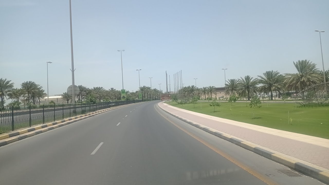 Busaiteen Road Trip Tour Clean And Beautiful Road Green Plant Bahrain ...