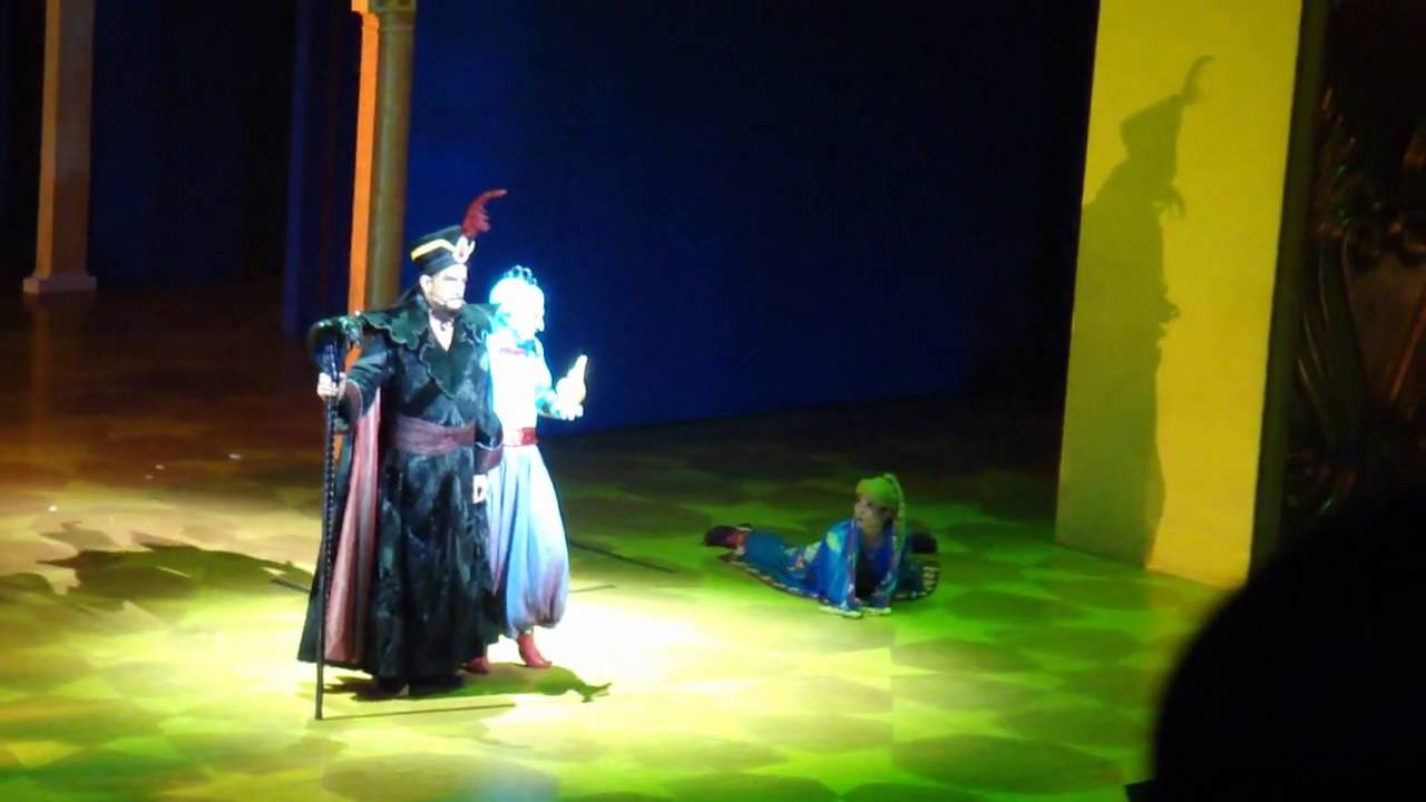Aladdin at DCA Genie Does Shadow Puppets with Jafar - YouTube
