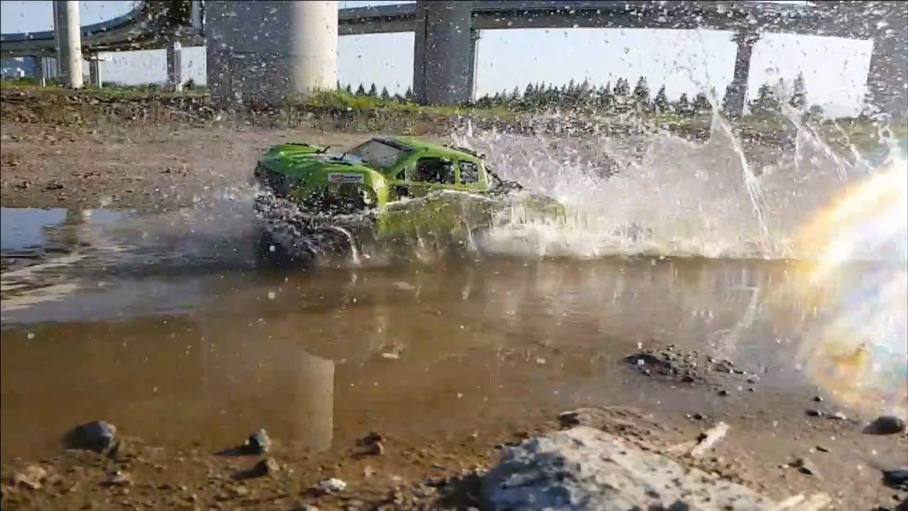 Axial Yeti SCORE Trophy Truck Water Bashing 2 - YouTube