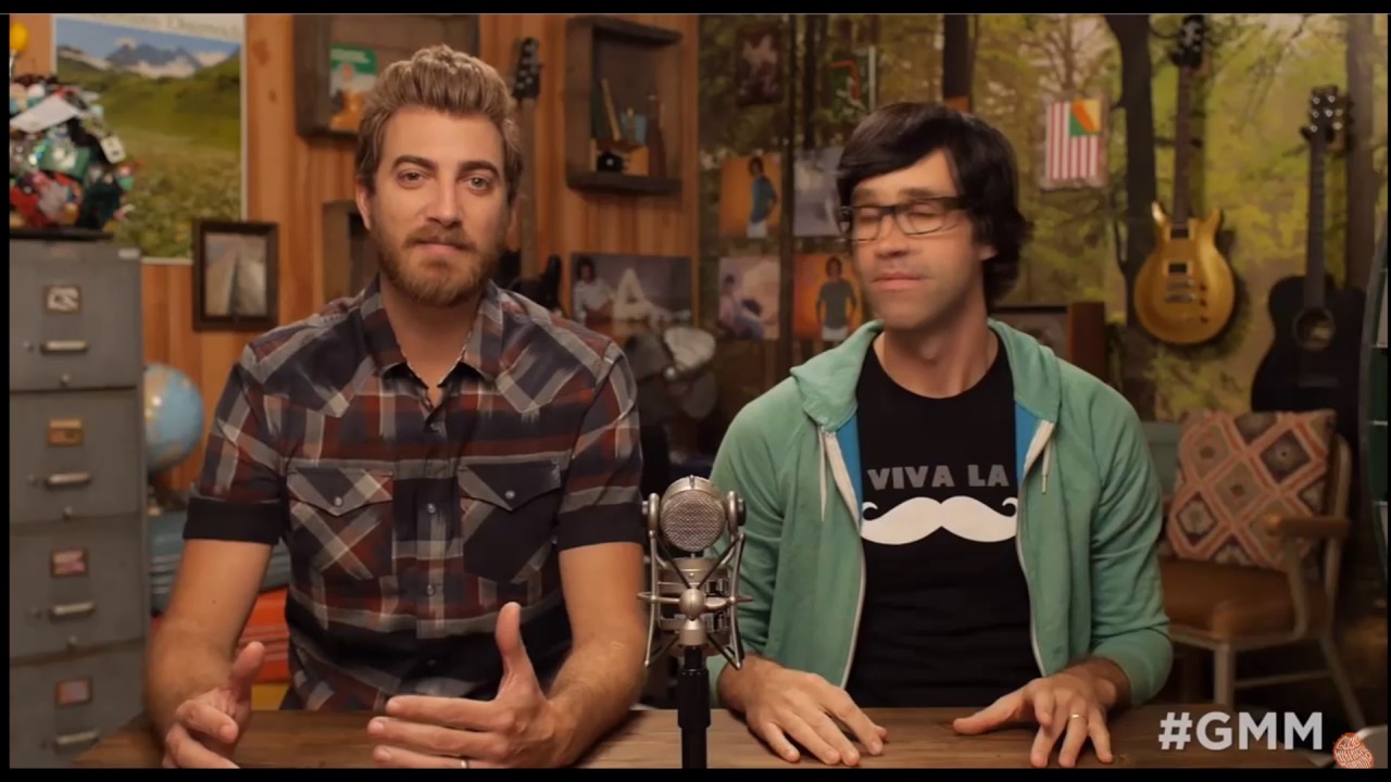 Rhett and Link Singing Closer by The Chainsmokers - YouTube