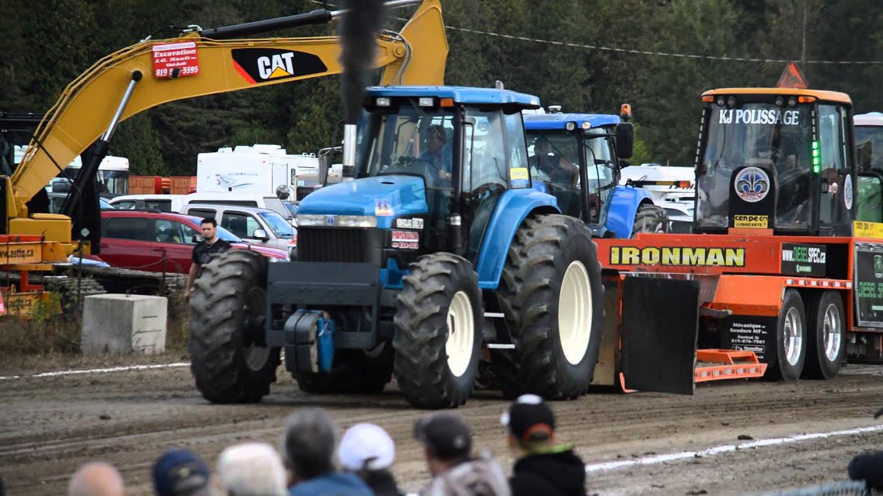 NH 8870 Bad Blue pulling Richmond 2015 19000lbs Michel Labrecque - YouTube