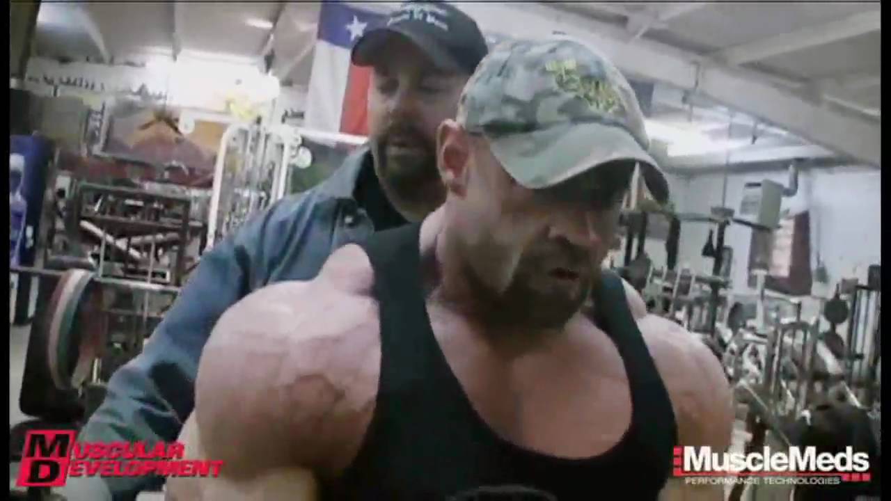Branch Warren Training Delts 1 week out from the 2010 Arnold Classic ...