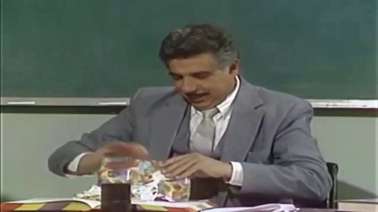 Intenta no llorar con el recuerdo de EL CHAVO DEL 8 - cancion triste ...