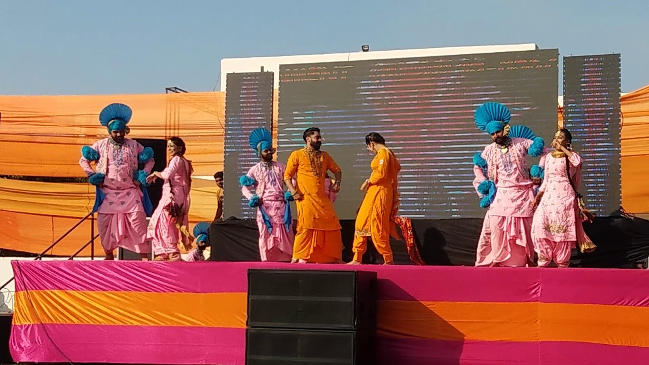 Best Bhangra &Ghidda Dance Performance-Neha Dance DJ Group(5) - YouTube