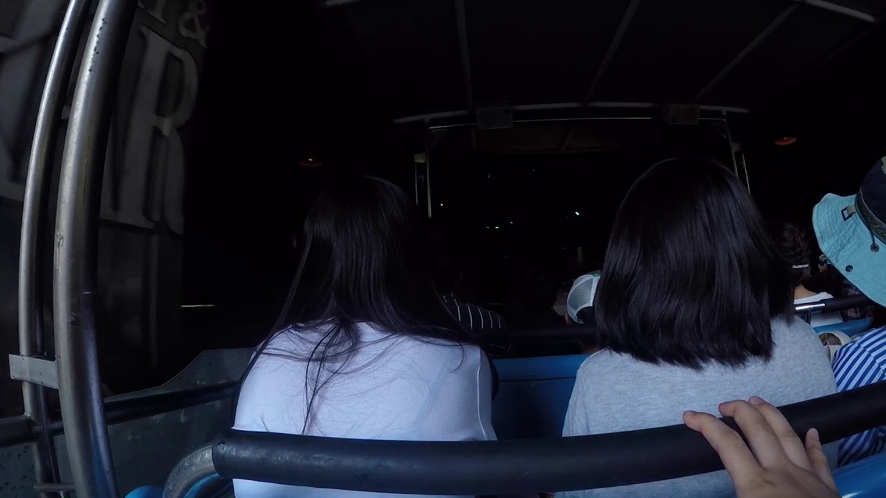 Jaws Ride at the Universal Studios Osaka Japan - YouTube