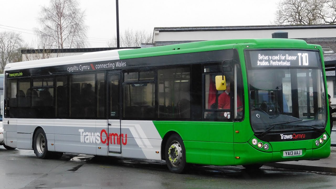 Very Plush BEAST | Optare Tempo X1100 (YA13 AAJ) | TrawsCymru John Llew ...