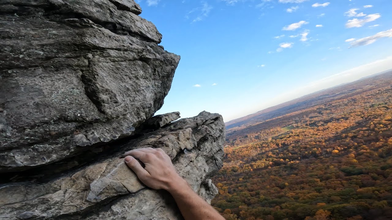 The Dangler (5.8 - 5.10a) The Gunks, Oct 27 2023 - YouTube