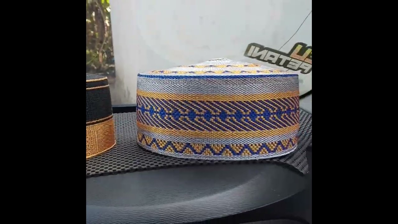 Peci Motif bugis songko recca khas sulawesi - YouTube