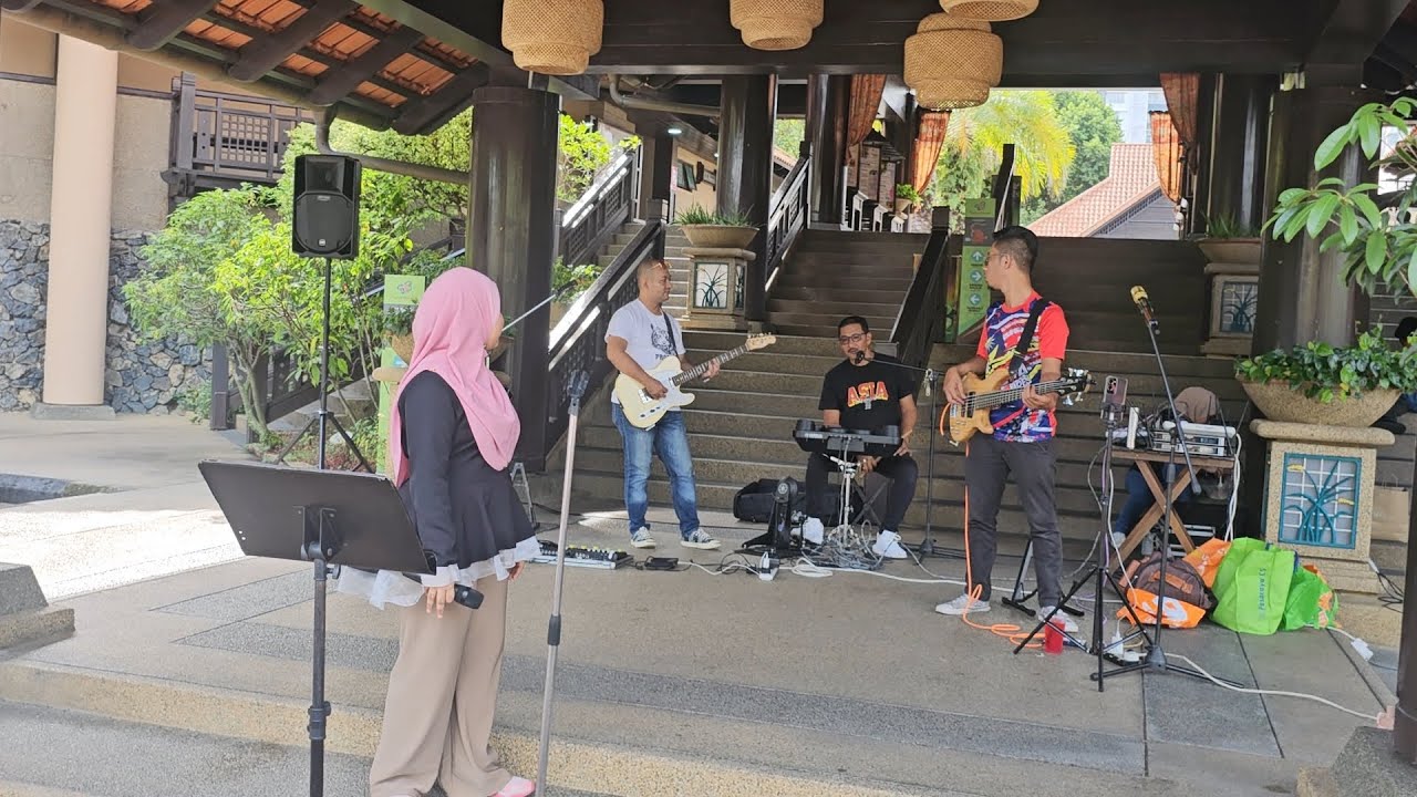 Senja Nan Merah - Awie & Ziana Zain | cover by Shasha - YouTube