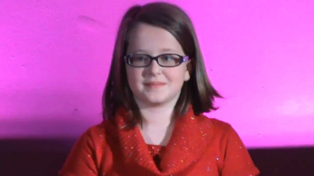 When Christmas Comes To Town - Abigail Reeves - YouTube