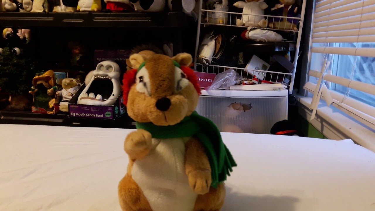 TL toys singing Christmas chipmunk - YouTube