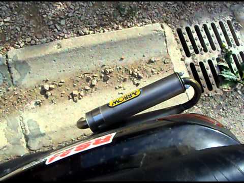 Piaggio zip fast rider - YouTube