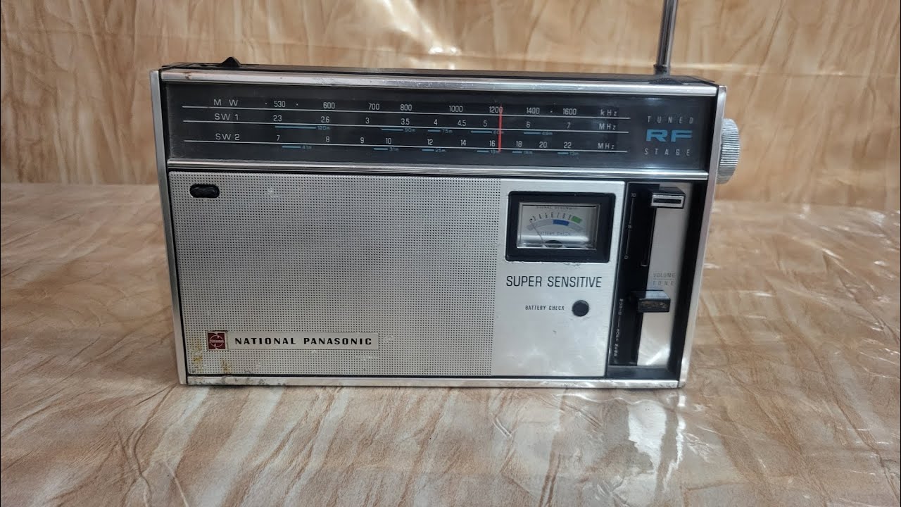 national panasonic 3 band model R399 made in japan 9828622958 - YouTube