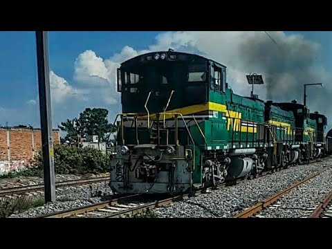 Ftvm 9821 - 9814 - 9812 dejando flete del Piedras Negras en Teoloyucan - YouTube