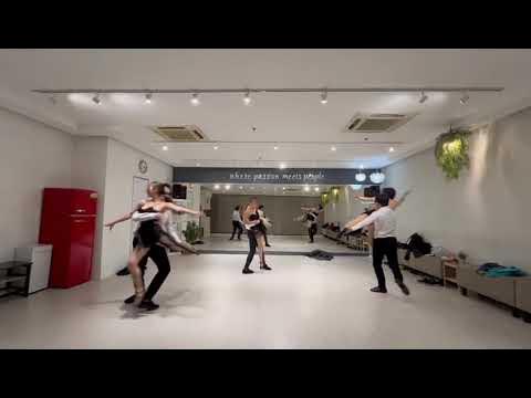 Brazilian Zouk dance choreography to Mamacita🔥 with BZSG Performance Team - YouTube