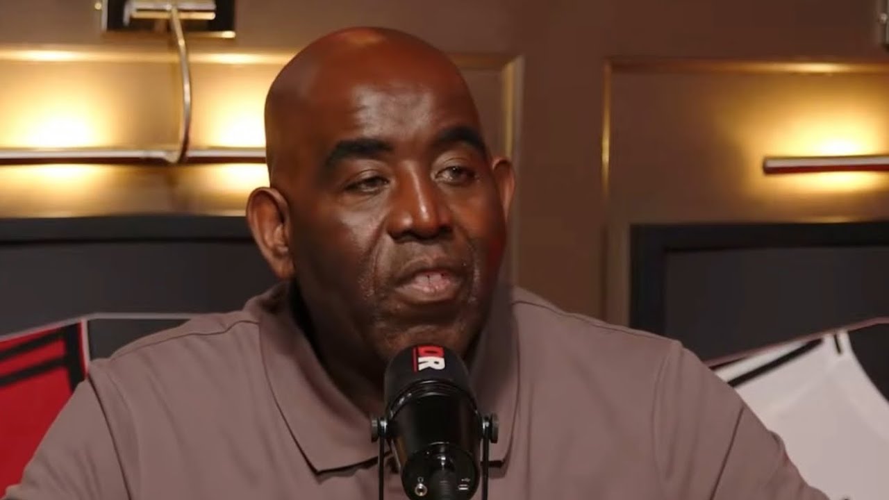 Robbie, Ty and Laurie watch Tottenham lift the Europa League😂😂 - YouTube