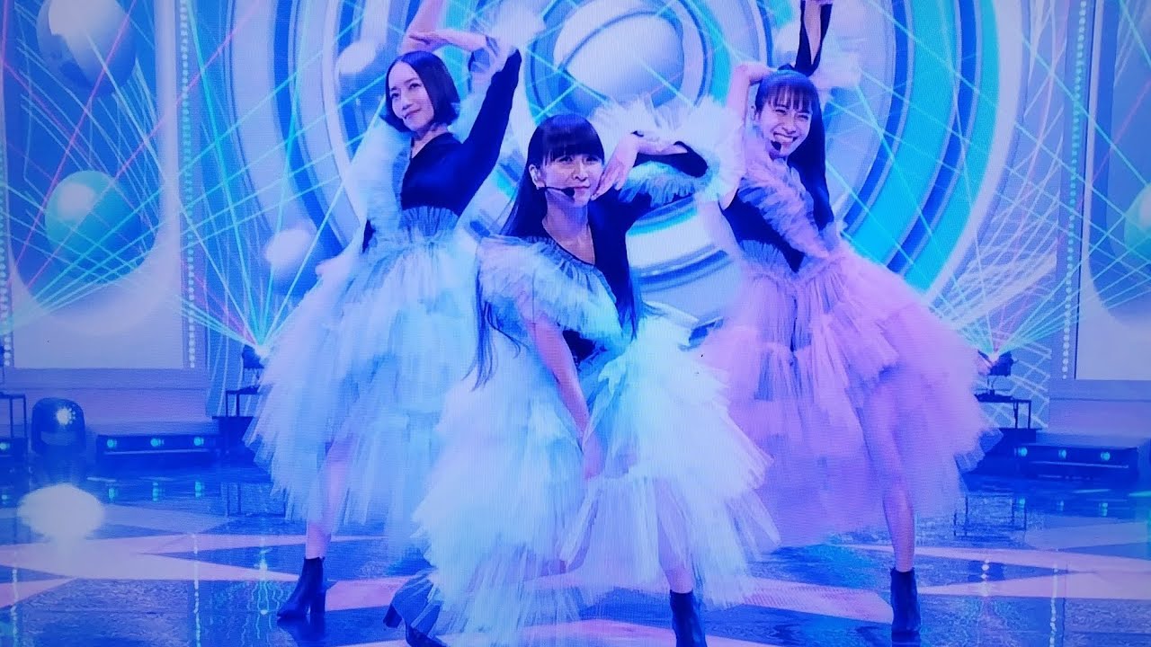 Perfume - Moon-「ミュージックステーション SUPER LIVE」/ 【Mステ】Perfume - Moon /22.12. ...