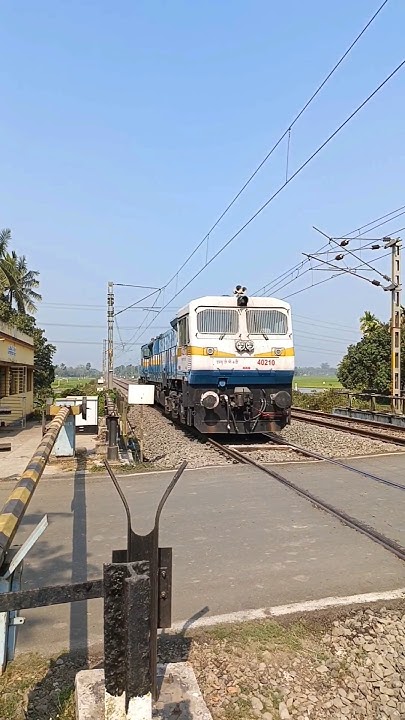 WDP4D Locomotive ⚡#shorts - YouTube
