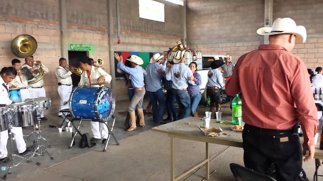 Fiesta en rancho nuevo - YouTube