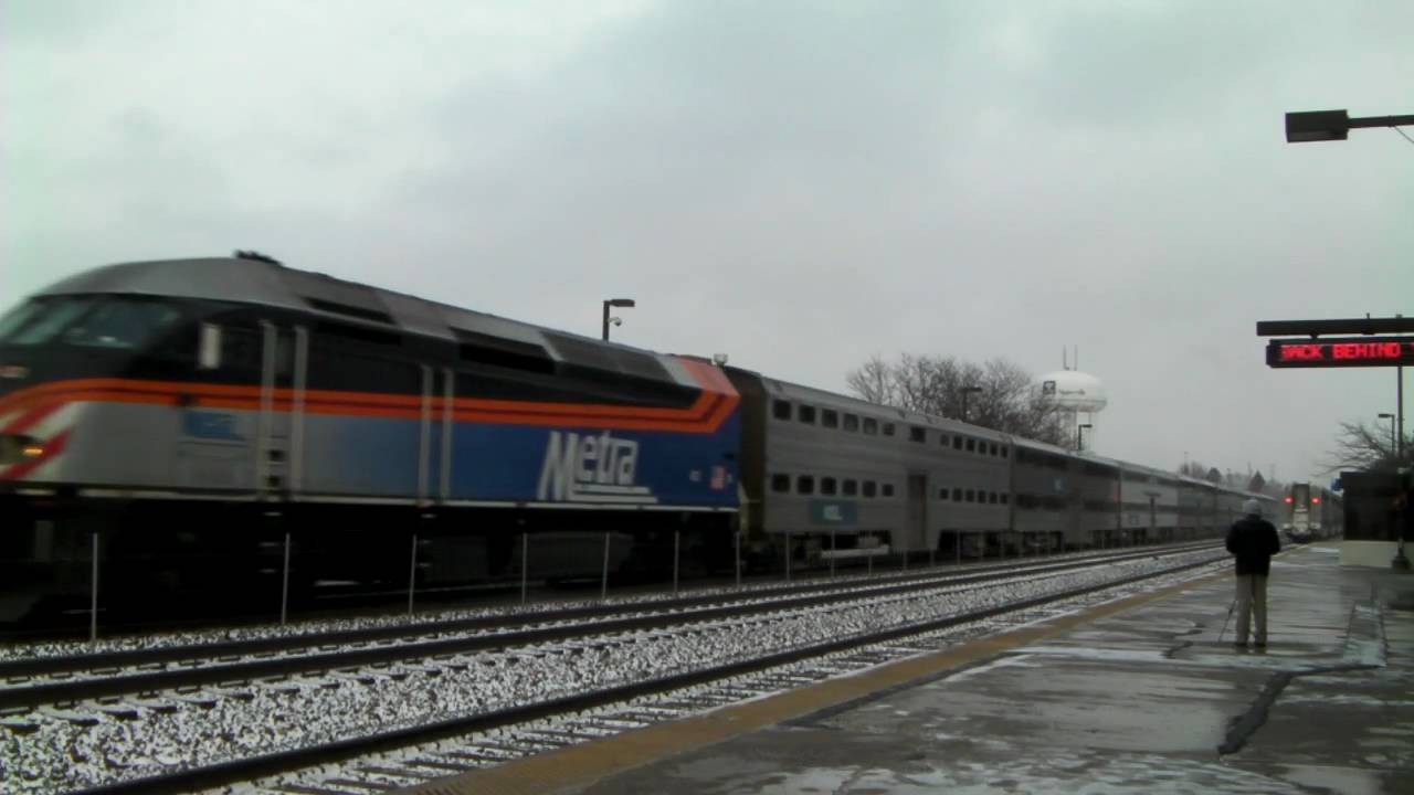 Metra 403 West - Naperville, IL - YouTube