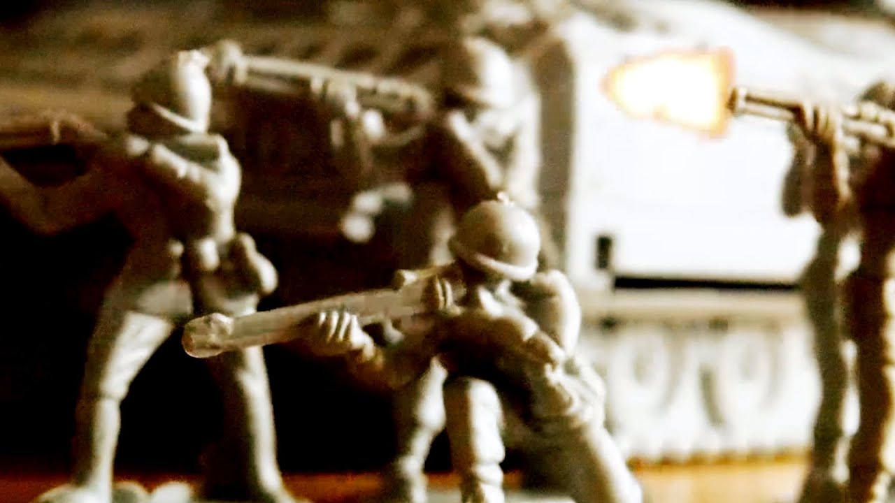 Toy Wars - Stop Motion - YouTube