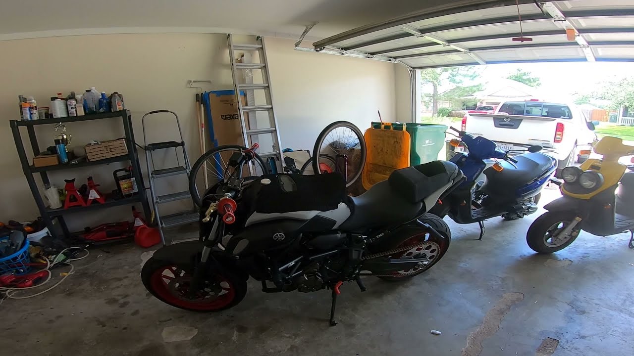 Mt07 Fz07 stunt build breakdown and lot sesh!!! wheelies, stunts ...