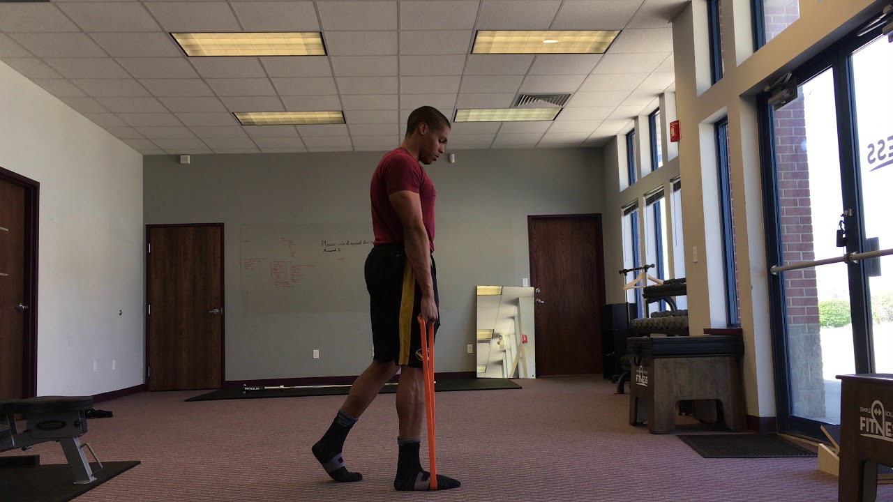 Banded Split Stance Deadlift - YouTube
