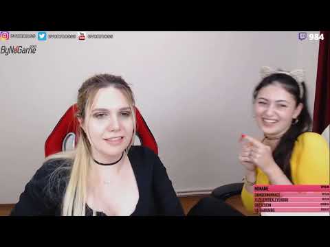 Evonmoss Ve Ecesu Dudak Dudağa Öpüşüyor!