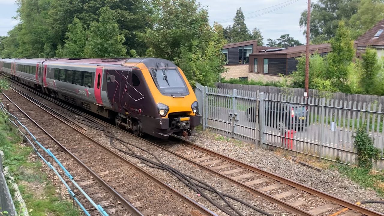 Class 220 Voyager | 220024 | Cross Country - YouTube