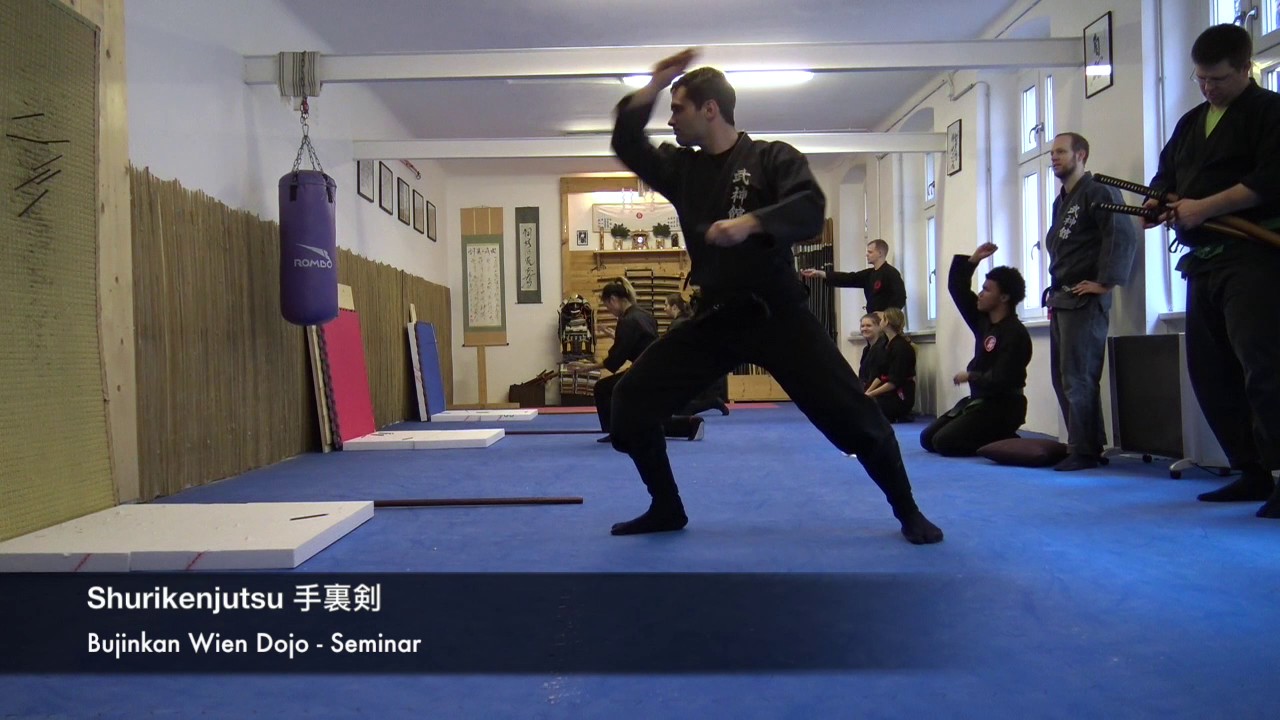 Shurikenjutsu Seminar | Throwing shuriken from various positions - YouTube